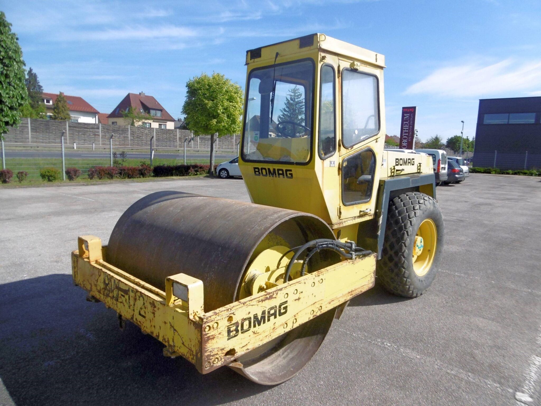7 t – Tandemový vibrační válec BOMAG BW172 – Jenplant